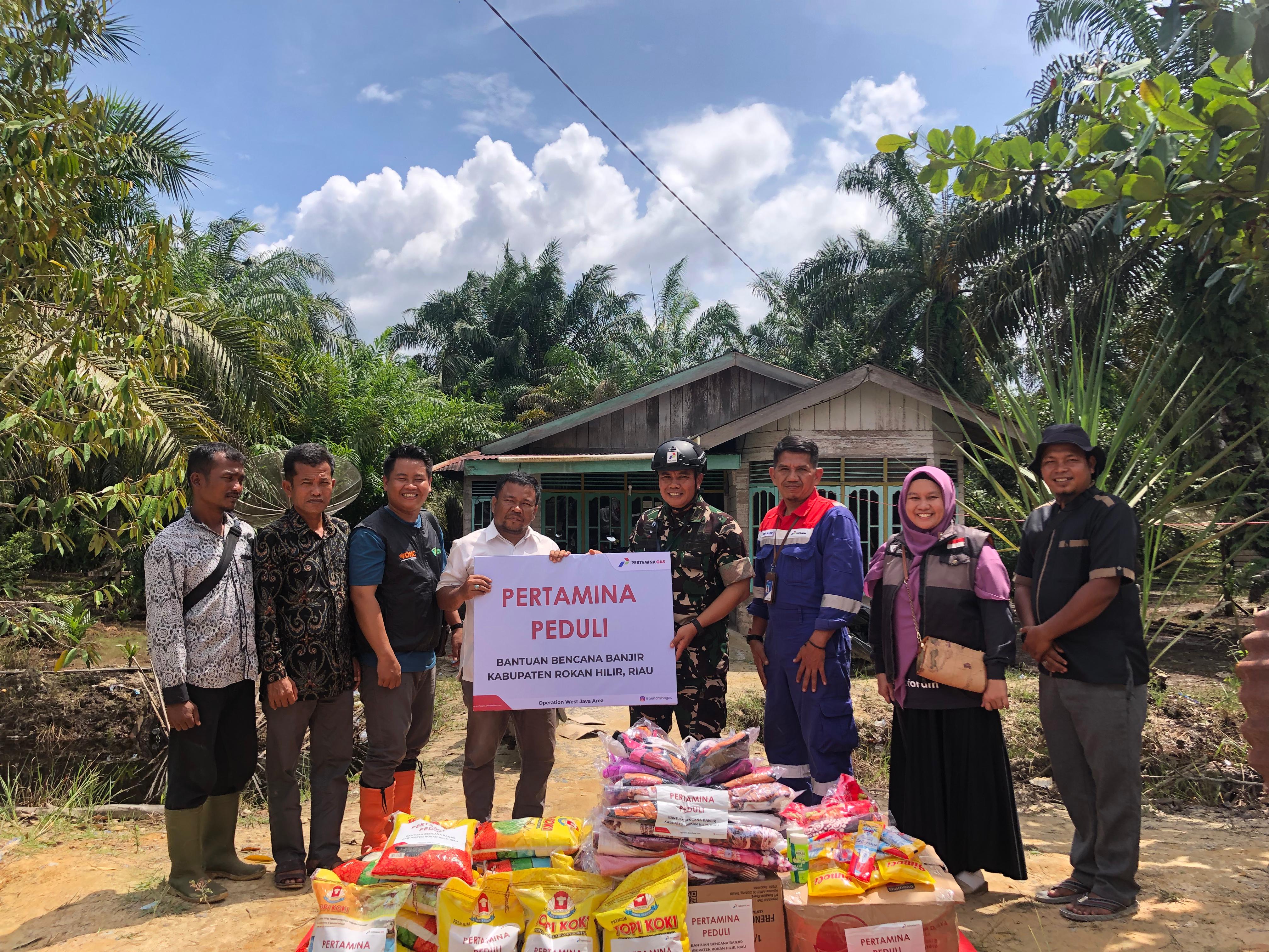 Peduli Warga Terdampak Banjir, Pertagas Salurkan Bantuan - Pertamina Gas